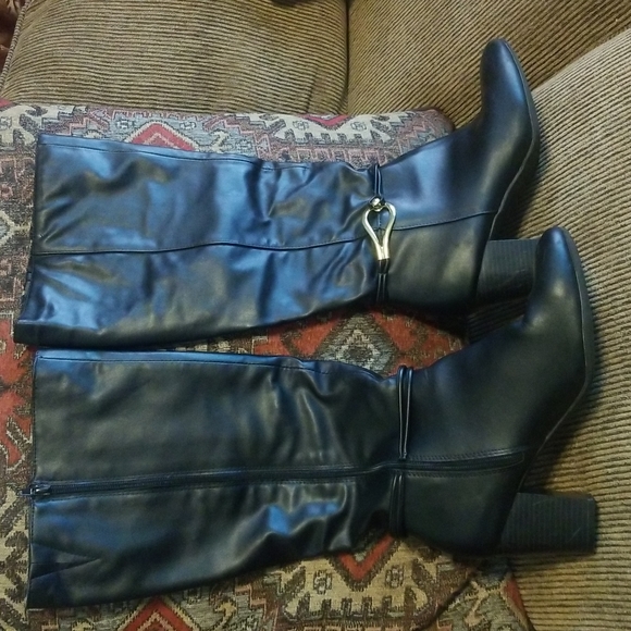 dexflex comfort | Shoes | Heeled Boots | Poshmark